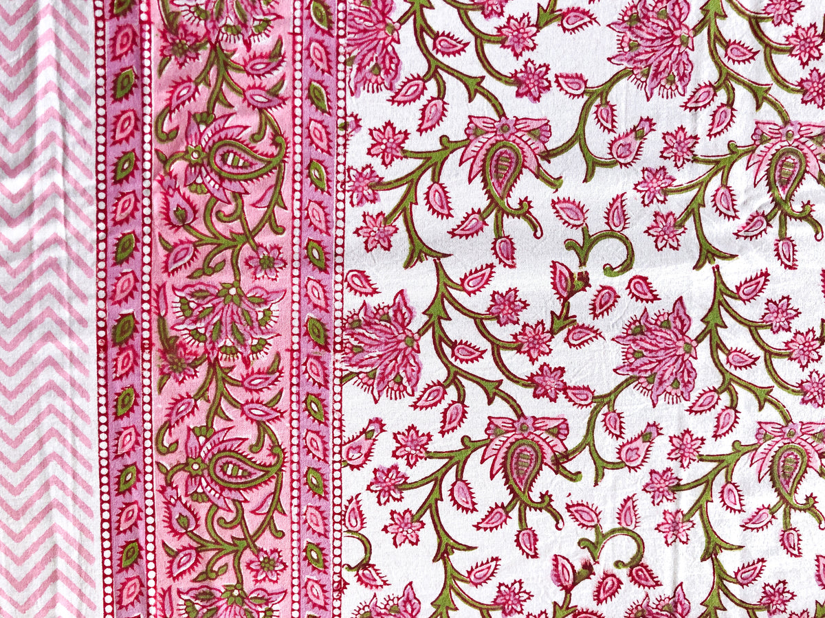 Mantel India Flor Rosa – La casita de Margaux